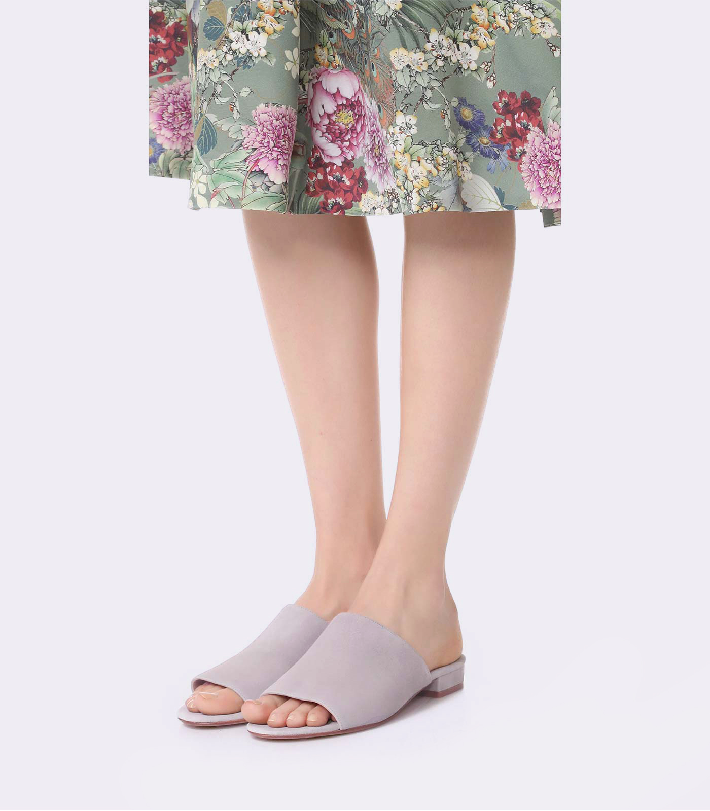 Luna Slides – Mink Mile